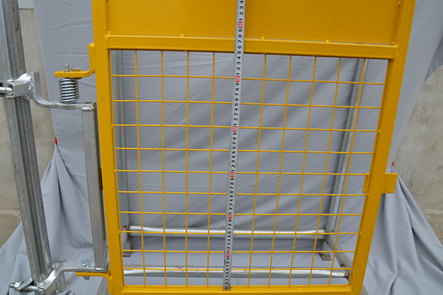 Spring Ladder Access Operated Scaffolding Safety Gate from China ...